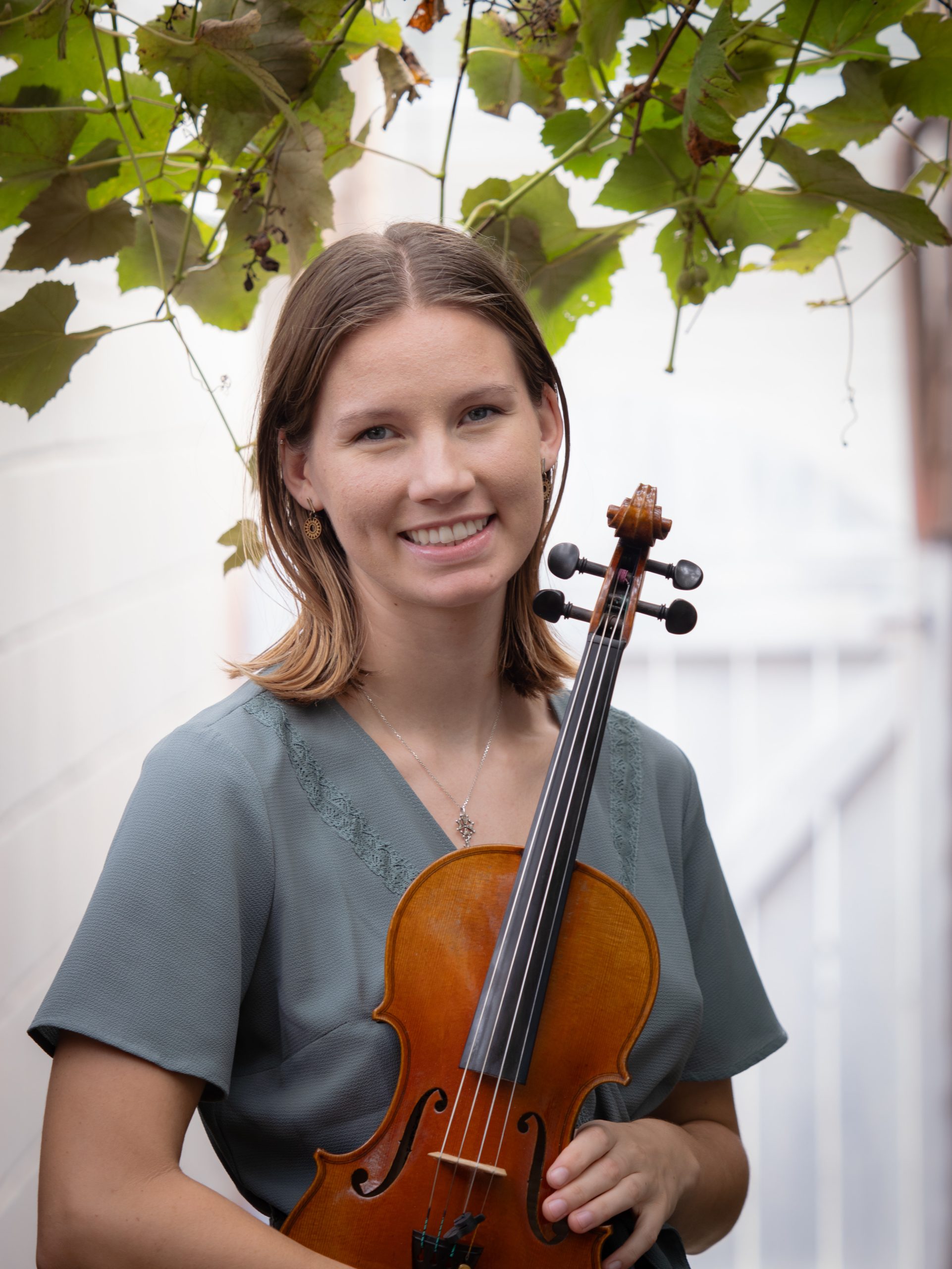 Elianna Van Raalte-Boeringa headshot | Bandology